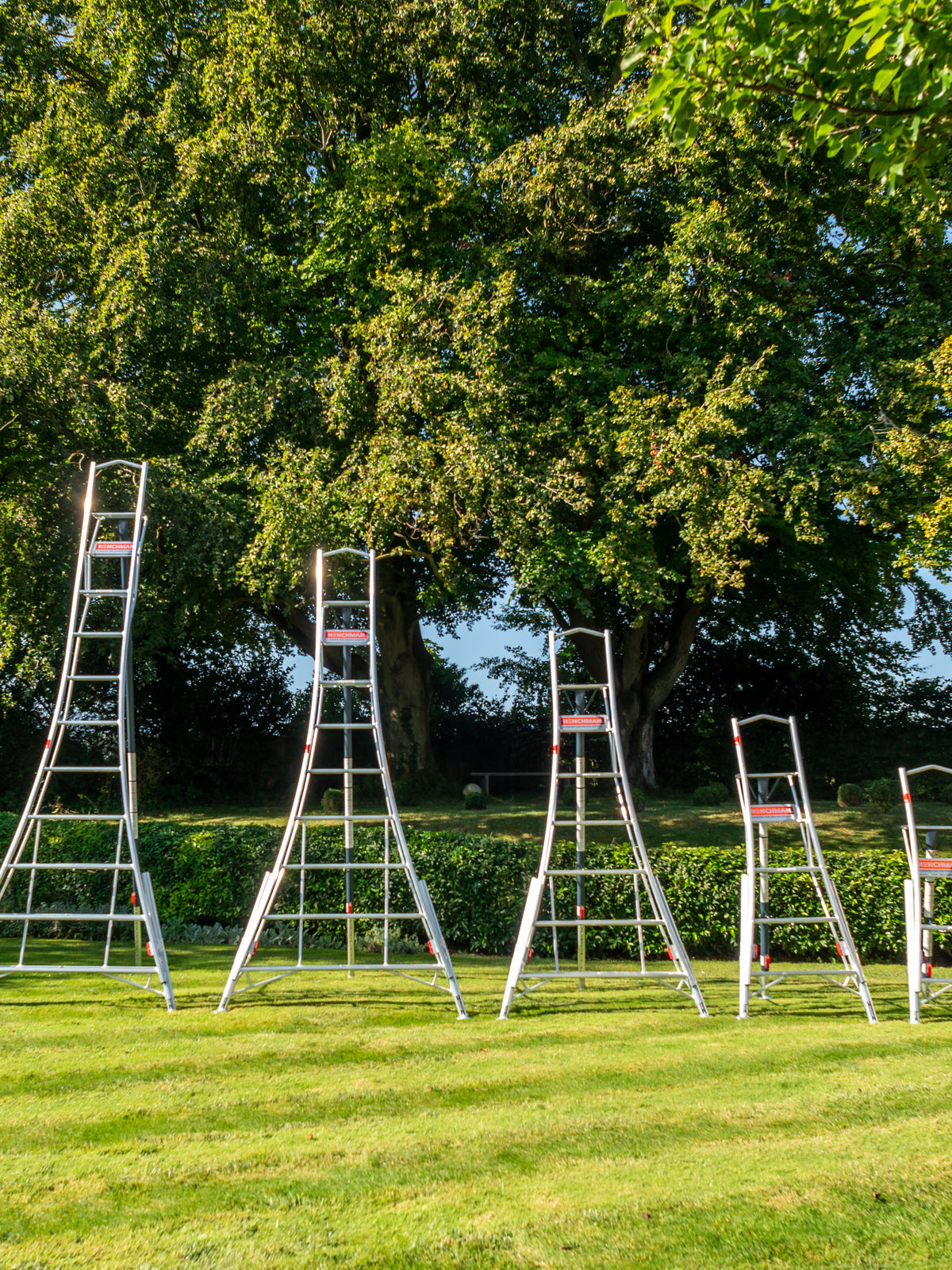 Henchman Fully Adjustable Tripod Ladder